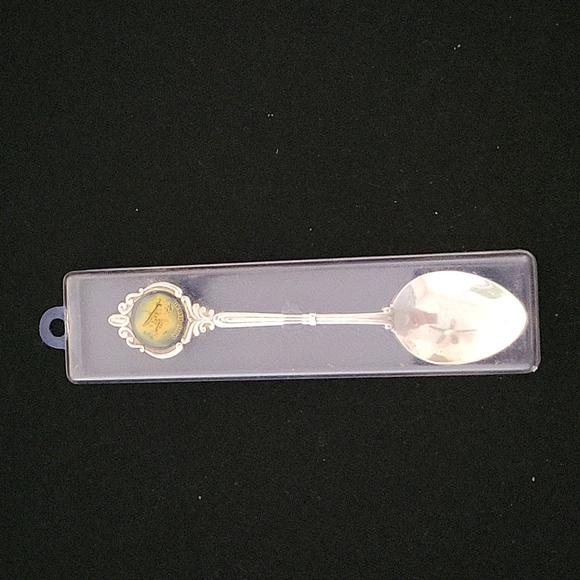 Perfection | Dining | Vintage 99s Oahu Hawaii Silver Souvenir Spoon ...